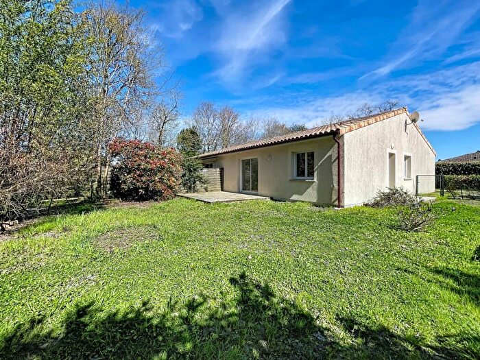 Appartement 4 pièces à louer à Saint-Médard-en-Jalles, Caupian, Cérillan, Hastignan, Issac