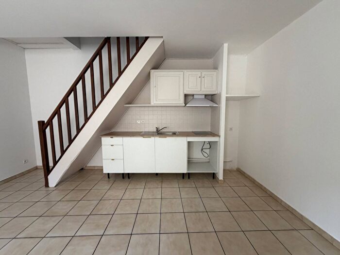 Appartement à louer - Bellegarde - 2 pièces - 1 chambre