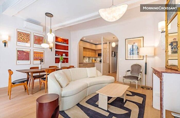 Appartement à louer - Marseille e , La Joliette - 3 pièces - 2 chambres