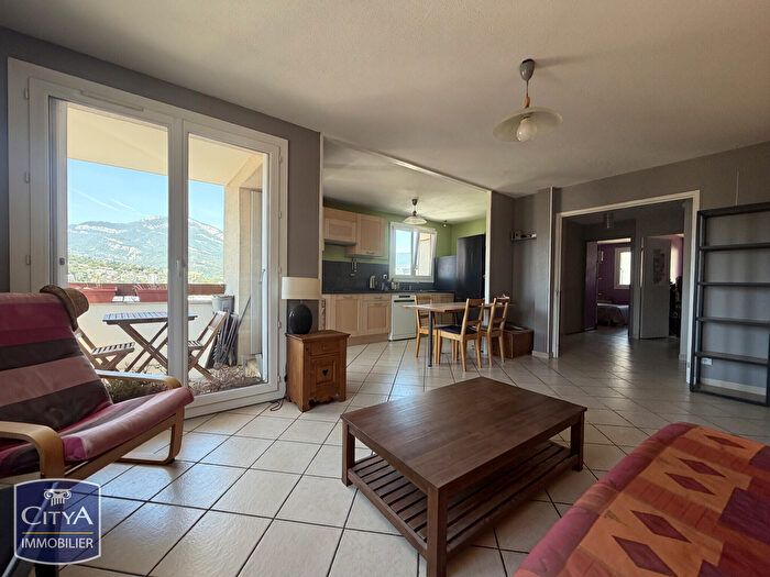 Chambéry, Centre-ville - Appartement 3 pièces à vendre