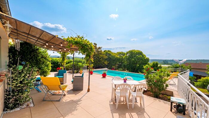 Maison 6 pièces à vendre à Joyeuse