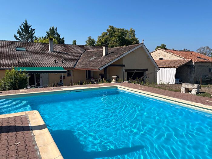 Saint-Aubin-de-Cadelech : Maison 17 pièces à vendre