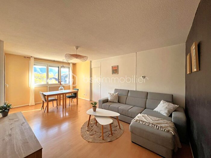 Appartement à vendre - Meylan, Centre-ville - 4 pièces - 3 chambres