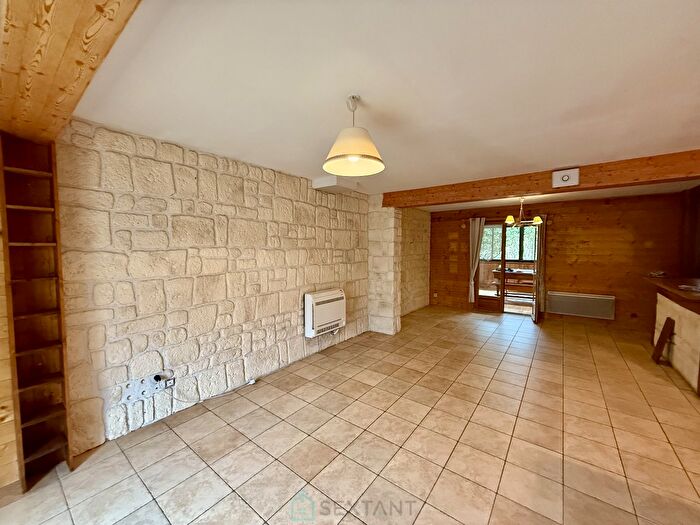 Maison à vendre - Neuville-Ferrières - 5 pièces - 4 chambres