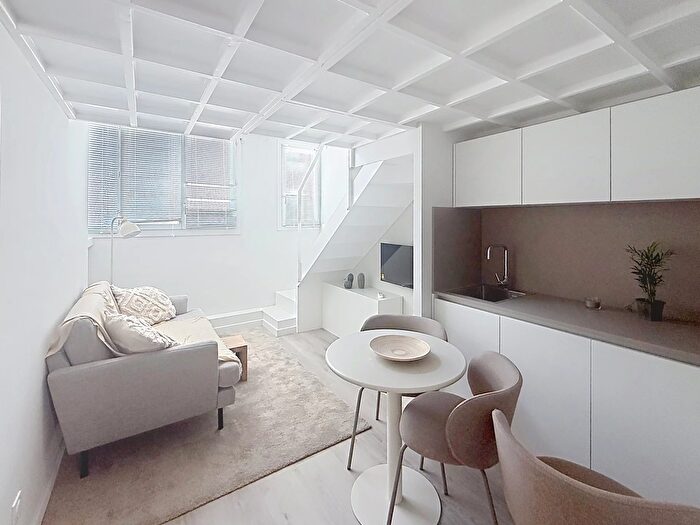 Nice, Saint-Philippe, Estienne d'Orves : Appartement 1 pièce à vendre