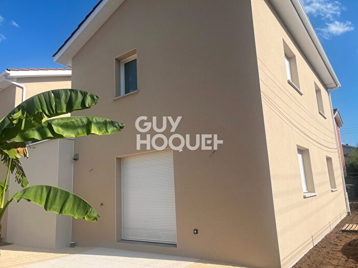 Maison 5 pièces à Villeurbanne, à louer