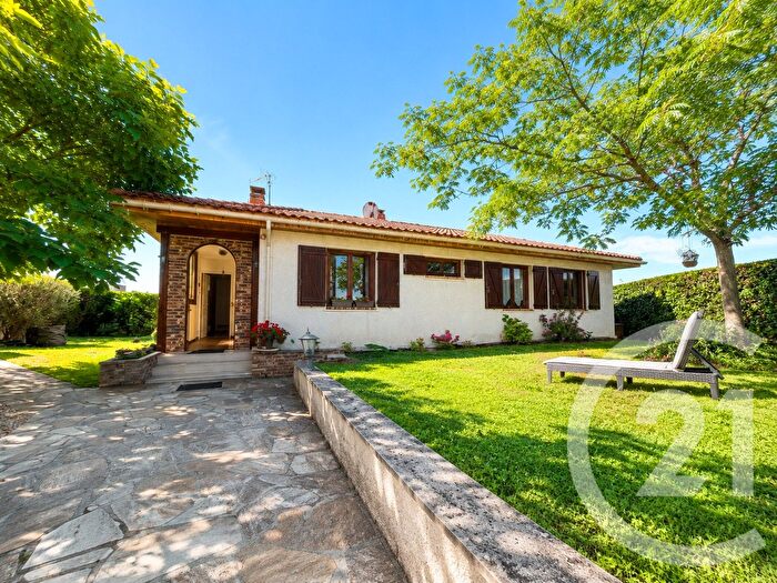 Saint-Ouen-en-Brie : Maison 5 pièces à vendre