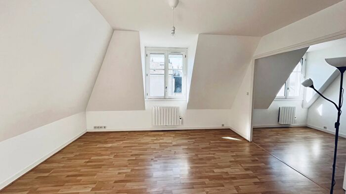 Appartement à louer - Orléans, Cathédrale, Jeanne dArc - 5 pièces - 3 chambres