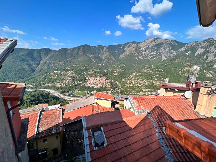 Maison à vendre - Belvédère - 5 pièces - 1 chambre