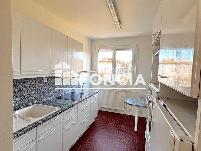 Appartement à louer - Ouest, Voiron - 3 pièces - 2 chambres