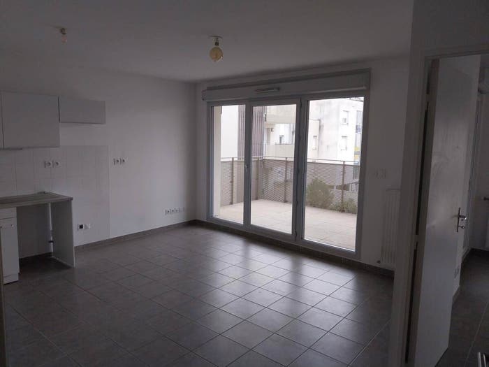 Cusset, Villeurbanne : Maison 3 pièces à louer