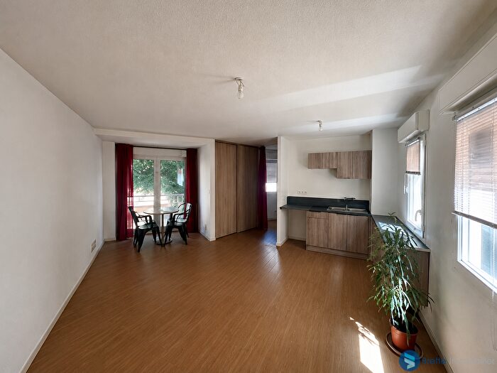 Appartement 2 pièces à Toulon, Saint-Roch, à vendre