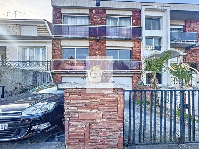 Appartement à vendre - Chevilly-Larue, Larue - 4 pièces - 3 chambres