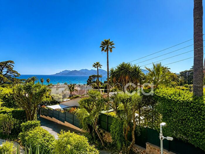 Cannes, Croix des Gardes - Appartement 3 pièces à vendre