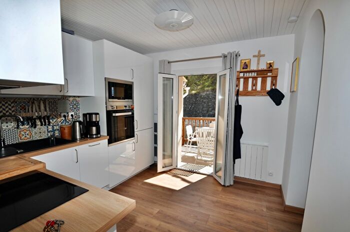 Maison à vendre - Guillaumes - 3 pièces - 2 chambres