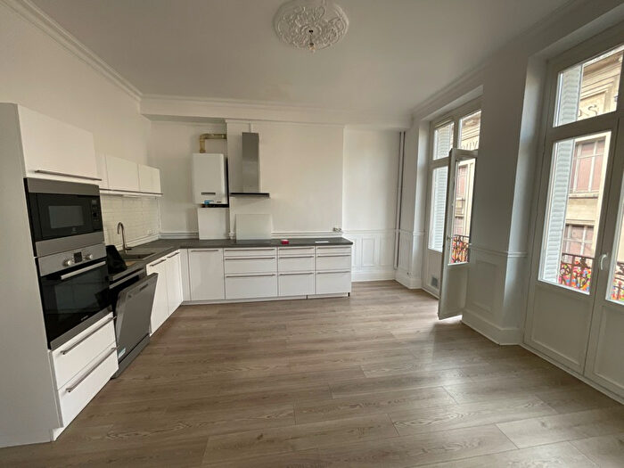 Appartement 4 pièces à louer à Bourges, Centre-ville, Charlet, Lahitolle, Pignoux, Sembat