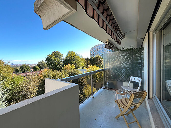 Appartement 3 pièces à vendre - Suresnes, Plateau Ouest