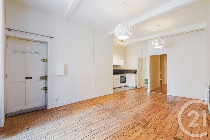 Appartement à vendre - Grenoble, Centre-ville - 2 pièces - 1 chambre