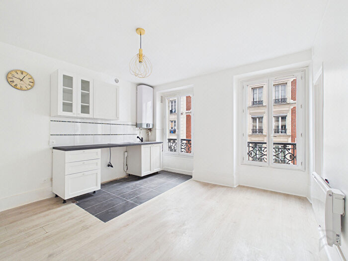 Appartement à vendre - Paris e , Simplon, Poissonniers - 2 pièces - 1 chambre