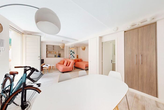 Appartement à vendre - Toulouse, Saint-Etienne - 2 pièces - 1 chambre