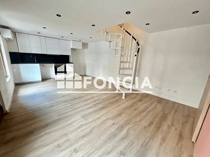 Maison à louer - Romagny, Annemasse - 4 pièces - 2 chambres