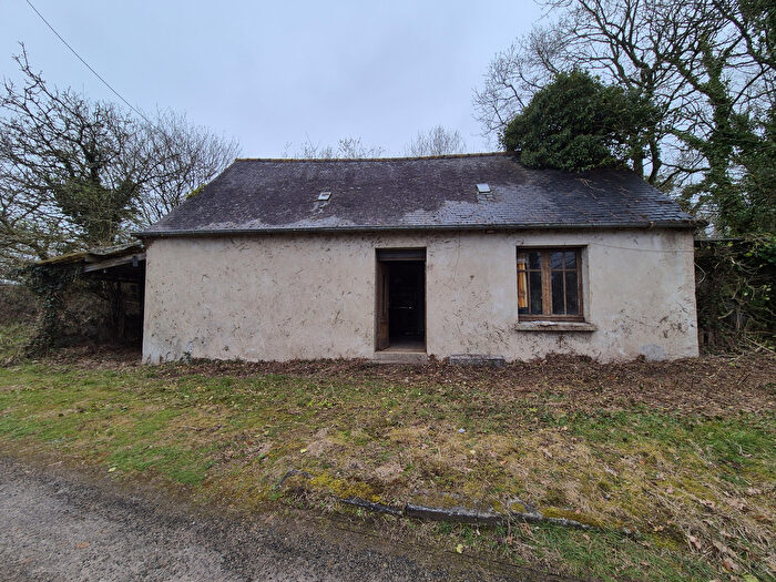 Lanrivain - Maison 2 pièces à vendre