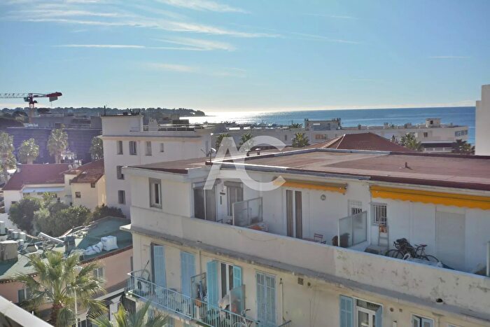 Appartement à vendre - Antibes - 3 pièces - 2 chambres