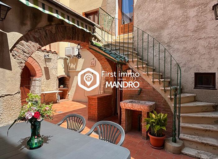 Maison à vendre - Ille-sur-Têt - 10 pièces - 6 chambres