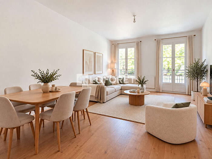 Versailles, Montreuil : Appartement 5 pièces à vendre