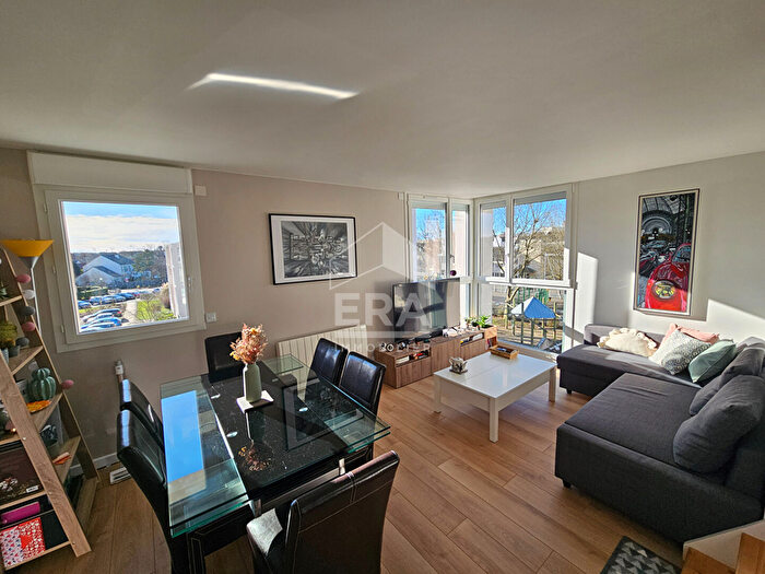 Appartement à vendre - Élancourt, Les Petits Prés - 2 pièces - 1 chambre