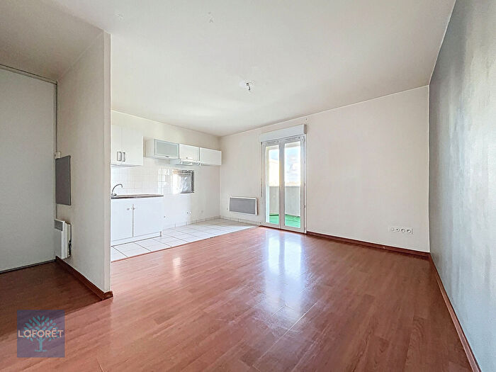 Appartement à vendre - Chilly-Mazarin, Centre-ville - 2 pièces - 1 chambre