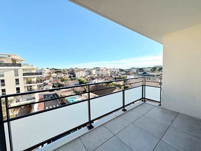 Appartement à vendre - Le Cannet, Rocheville, Colombier, Campelières - 2 pièces - 1 chambre