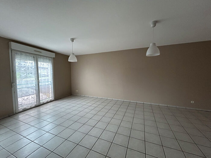 Saint-Avold, Centre-ville, Felsberg, Route de Dourd'Hal : Appartement 3 pièces à louer