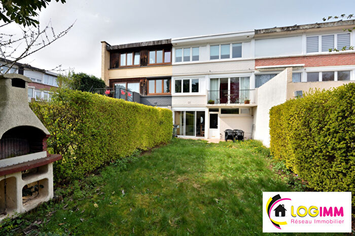 Maison à vendre - Villeneuve-dAscq - 7 pièces - 6 chambres