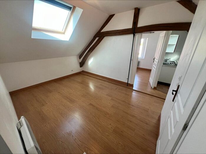 Pierres - Appartement 2 pièces à louer