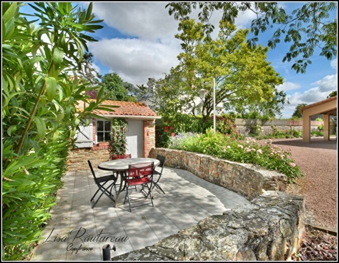 Maison 5 pièces à Vieillevigne, à vendre