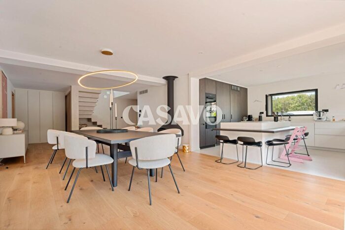 Maison à vendre - Aix-en-Provence, Saint-Donat, Les Platanes - 6 pièces - 4 chambres