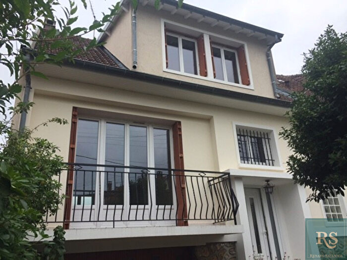 Maison à louer - Massy, Pileu, Graviers, Vilmorin, Square de Clos de Villaine - 4 pièces - 3 chambres