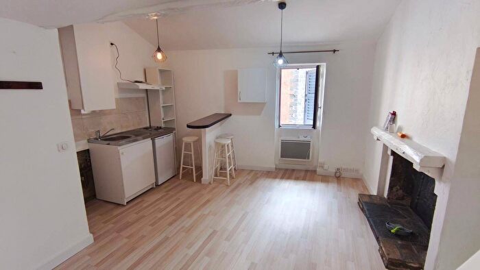 Appartement à louer - Village, Villeneuve-Loubet - 1 pièce