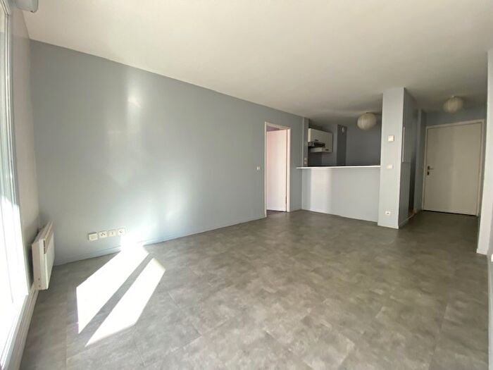 Appartement à louer - Mantes-la-Jolie, Gassicourt - 2 pièces - 1 chambre