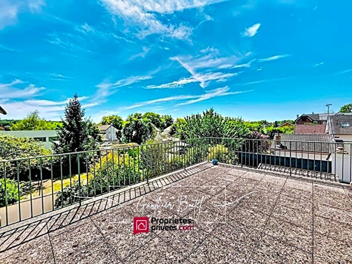 Lizy-sur-Ourcq : Maison 10 pièces à vendre