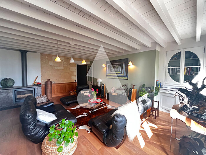 Maison à vendre - Cadillac-en-Fronsadais - 5 pièces - 3 chambres