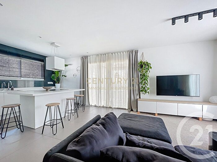 Maison à vendre - Les Éparres - 5 pièces - 4 chambres