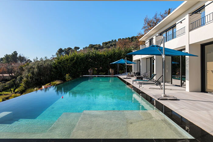 Maison 7 pièces à Tourrettes-sur-Loup, à vendre