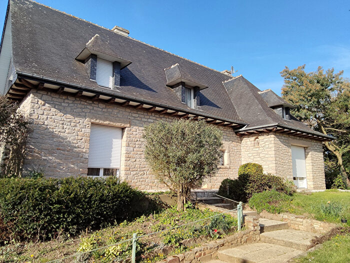 Maison à vendre - Saint-Aubin-dAubigné - 8 pièces - 7 chambres