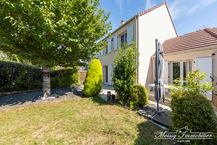 Maison à vendre - Moissy-Cramayel, Jatteau - 6 pièces - 4 chambres