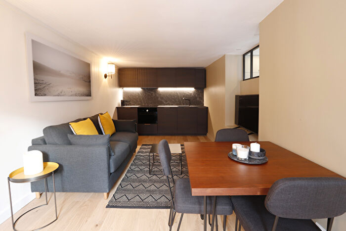 Paris 7ème, Invalides : Appartement 2 pièces à louer