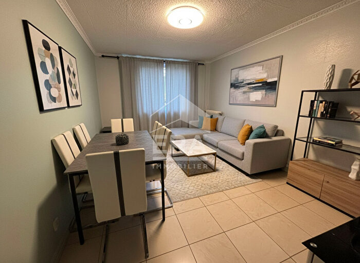 Appartement à vendre - Saint-Denis, Pleyel - 3 pièces - 2 chambres