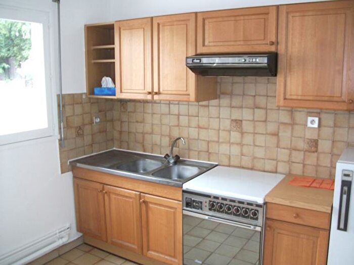 Appartement à louer - Clermont-Ferrand, Delille, Cathédrale, La Gare - 2 pièces - 1 chambre