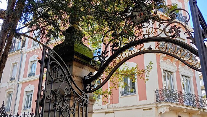 Appartement à vendre - Mulhouse, Centre historique - 5 pièces - 3 chambres